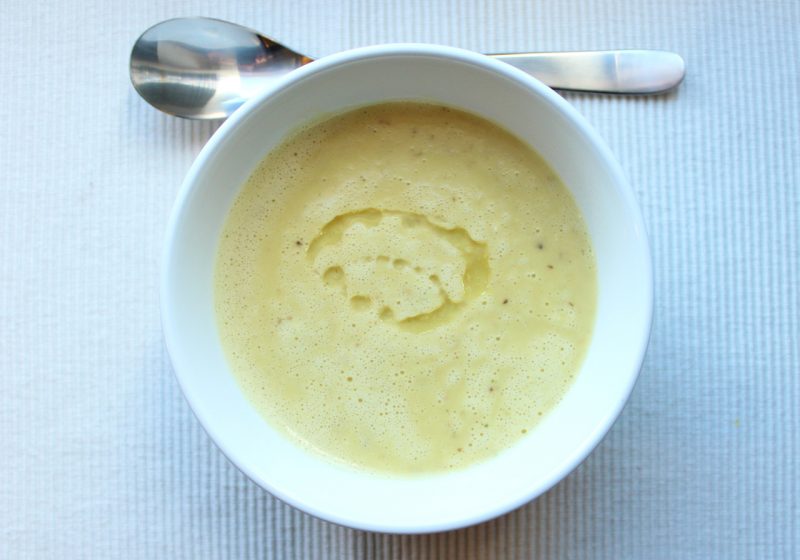 Suppeserien: Klassisk kremet sopp- og aspargessuppe - Led oss inn i ...